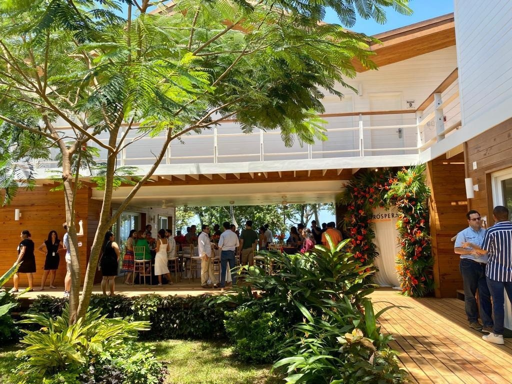 Emprendedores internacionales realizan reunión en Roatán Próspera ...